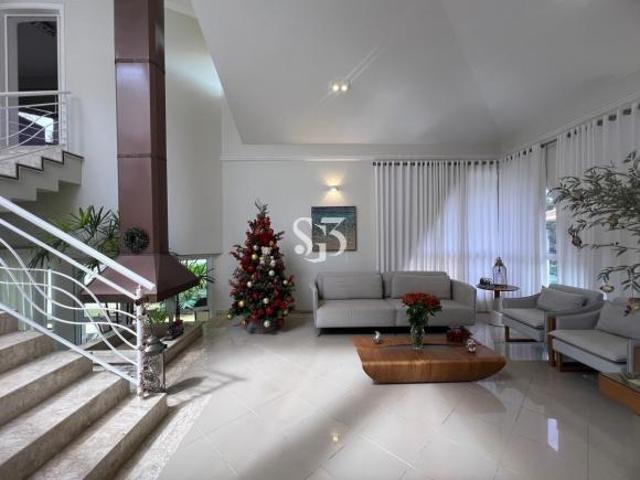 Casa de alto padrão em condomínio no Loteamento Alphaville Campinas, 4 quartos, 2 suítes, 3 salas, 4