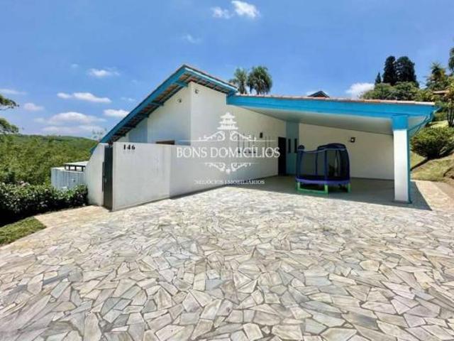 Casa de Alto Padrão em Condomínio na Granja Viana Cotia SP 4 quartos, 1 suíte, 3 salas, 4 banheir
