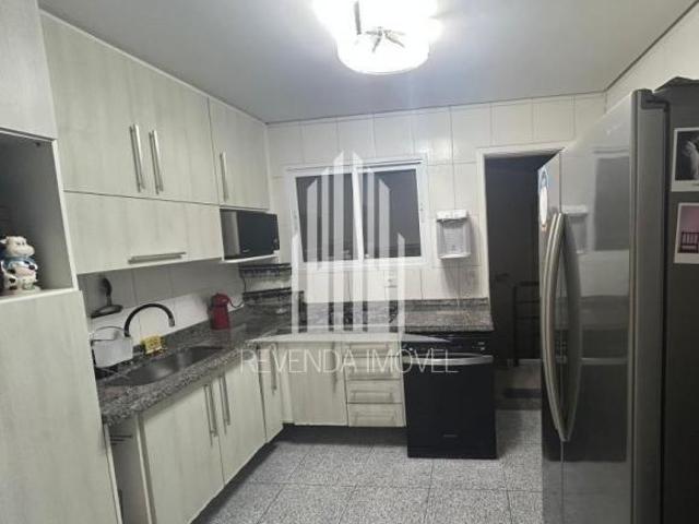 Casa de alto padrão em condomínio na Vila Campo Grande, São Paulo SP: 3 quartos