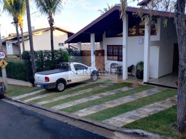 Casa de alto padrão em condomínio na Vila Faustina II em Valinhos SP: 3 quartos, 2 suítes, 2 salas