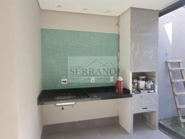 Casa de alto padrão em condomínio na Vila Pagano em Valinhos SP: 3 quartos, 3 suítes, 2 salas e 2 va