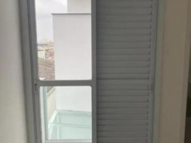 Casa de alto padrão em condomínio na Vila Ré, São Paulo SP. 3 quartos, 1 suíte, 3 banheiros, 2 vagas