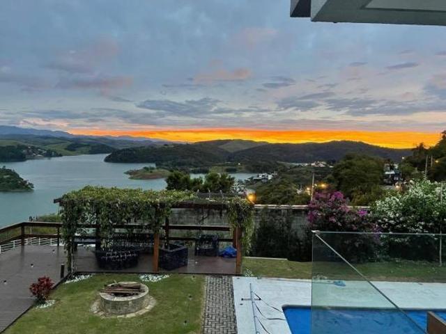 Casa de alto padrão em Igaratá/ vista espetacular