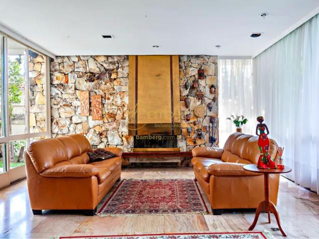 Casa de Alto Padrão em Interlagos 830m² terreno 5 quartos/3suítes/ 5 vagas