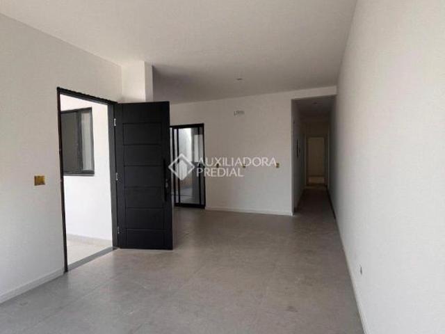 Casa de Alto Padrão em Localização Privilegiada Araucária