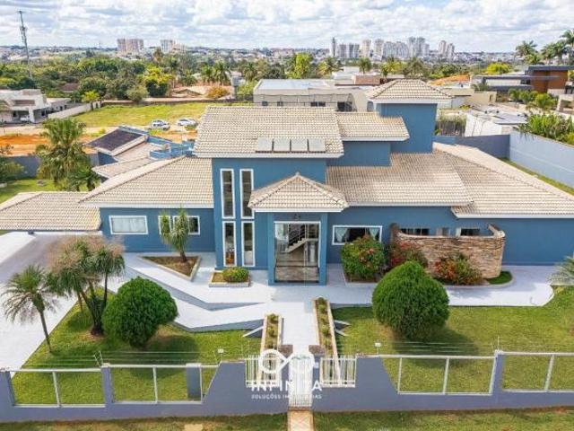 CASA DE ALTO PADRÃO EM LOTE DE 3.333 M² NA QUADRA 5 DO PARK WAY