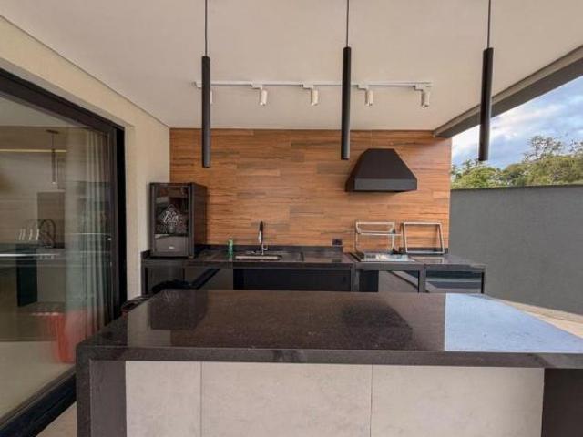 Casa de alto padrão em Peruíbe R$ 2.600.000,00
