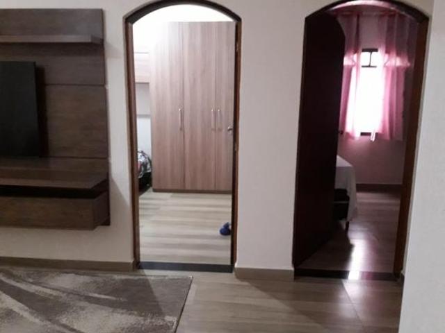 CASA DE ALTO PADRÃO IMPECÁVEL VENDA OU PERMUTA 4 QUARTOS, 2 VAGAS, EDÍCULA