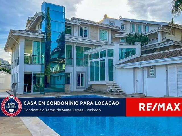 Casa de alto padrão para locação no Condomínio Terras de Santa Teresa