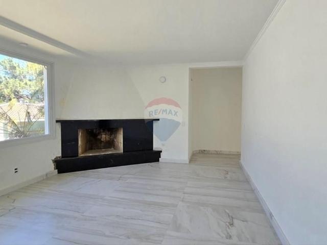 Casa de Alto Padrão para locação com 3 suítes, 330m² no Condomínio Alphaville 5 – Alphaville/SP