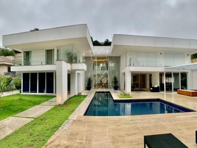 Casa de alto padrão para venda localizada no Tamboré 01