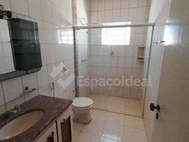 Casa de Alto Padrão para Venda/Locação ? Jardim Ipê Lençóis Pta SP