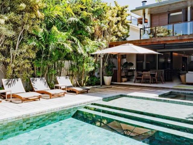 Casa de Alto Padrão Pé na Areia Maresias São Sebastião
