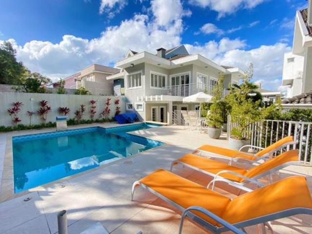 CASA DE ALTO PADRÃO | PISCINA AQUECIDA | 5 SUÍTES | 10 VAGAS | ABRANCHES