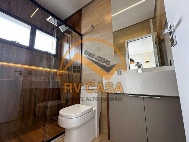 CASA DE ALTO PADRÃO: PORTEIRA FECHADA NO BOSQUE