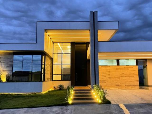 Casa de alto padrão pronta para morar