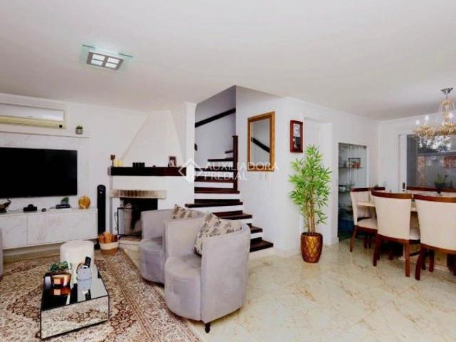 Casa de Alto Padrão Proximo ao Iguatemi de 4 quartos e 2 vagas