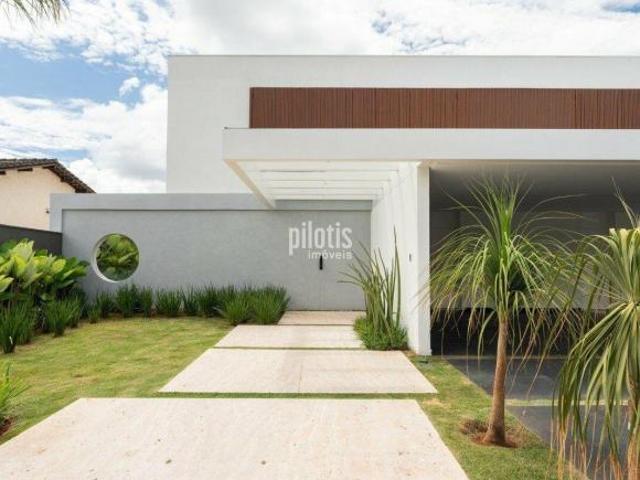 Casa de Alto Padrão QL 18, Lago Sul