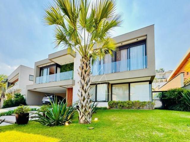 Casa de alto padrão, totalmente mobilada para em Alphaville Residencial Zero