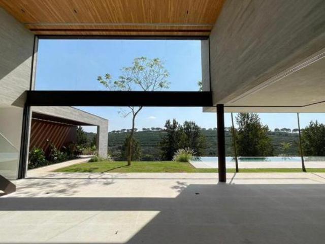 Casa de Alto Padrão 1.005 m² no Condomínio Quinta da Baroneza – Bra