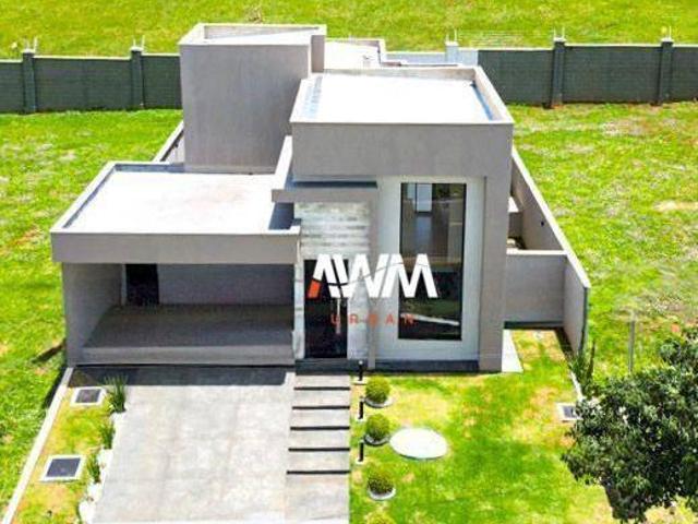 Casa de Alto Padrão | 3 Suítes | 180,70 m² Construídos | Alphaville 1 | Senador Canedo