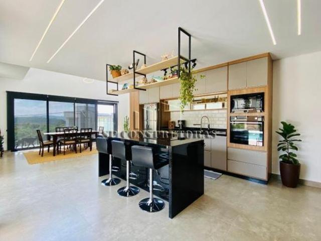 CASA DE ALTO PADRAO A VENDA | 3 SUITES | 286m2 | SANTANA DE PARNAIBA/SP