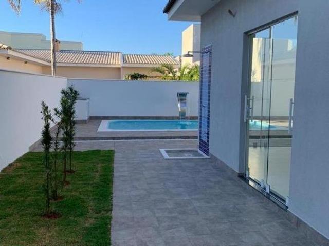 Casa de alto padrao com piscina e varanda gourmet no bairro Aeroporto em Aracatuba