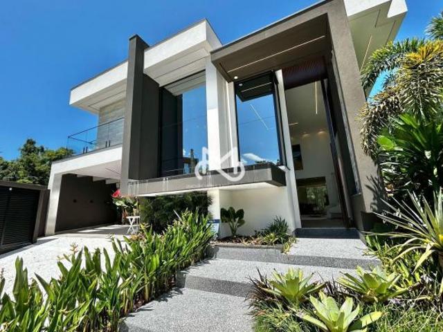 Casa de Altíssimo Padrão com 8 Suítes À venda