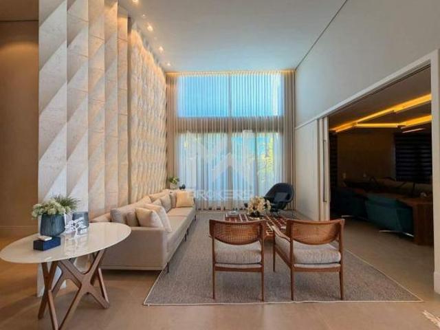 Casa de altíssimo padrão à venda no Condomínio Ypê Dourado em Valinhos/SP