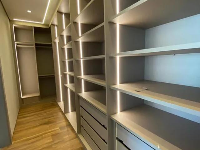 Casa de altissimo padrão em condomínio para venda com 1012 metros com 5 Amplas suítes Piscina e SPA