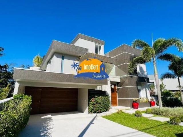 Casa de altíssimo padrão no Módulo 24 da Riviera de São Lourenço!