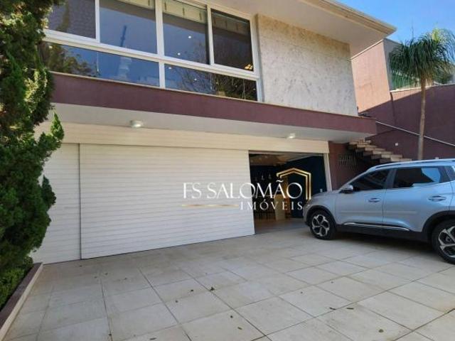 CASA DE ALTÍSSIMO PADRÃO! Pronta para entrar e morar!