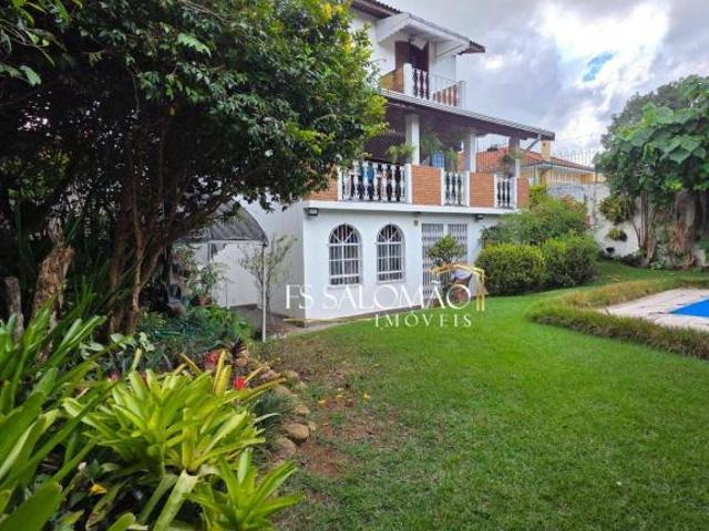 Casa de Artista à Venda no Alto da Lapa – 600m² de Terreno, Vista Deslumbrante e Muito Verde!