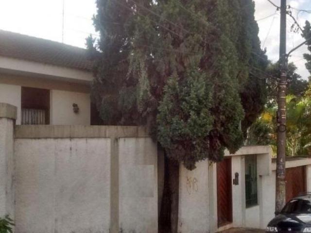 Casa de campo na cidade com piscina, Vila Rosália