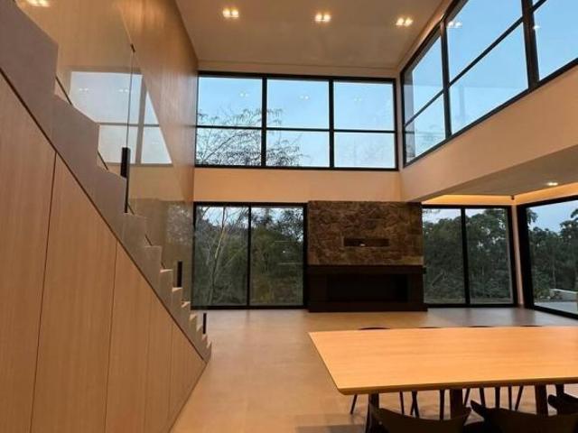 Casa de Campo Nova, casa mobiliada em São Roque Condomínio Fechado, 280m²