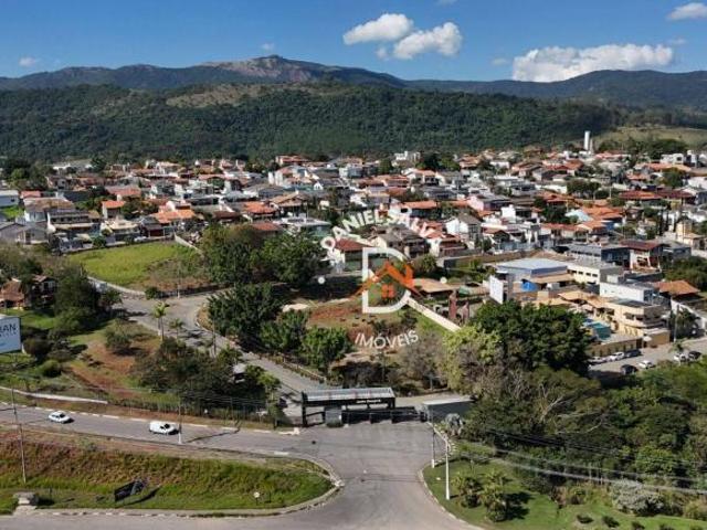 Casa de Campo à venda com 1 dormitório, 183 m² por R$ 690.000 Condomínio Fechado em Atibaia Ati