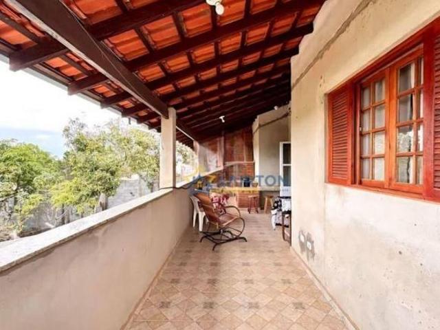 Casa de Campo à Venda em Jarinu, Comarca de Atibaia – Amplo Terreno e Vista para Montanhas