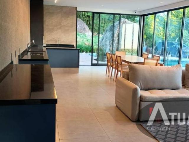 CASA DE CAMPO ALTO PADRÃO À VENDA EM BRAGANÇA PAULISTA