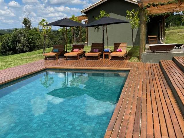Casa de Campo Charmosa e Espaçosa