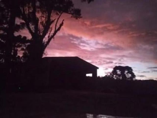 Casa de Campo com 5.400 m Natureza, Espaço e Comodidade a 5 Minutos do Centro