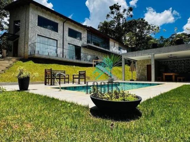 Casa de Campo de Alto Padrão com 4 dormitórios à venda, 300 m² por R$ 1.700.000 Condomínio Portal