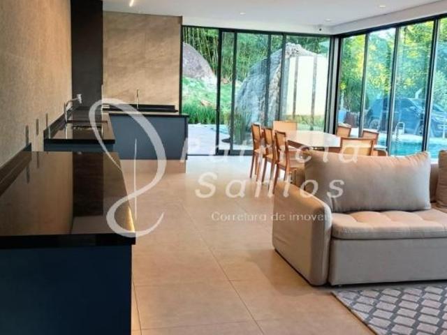 Casa de campo em Bragança Paulista com 3 dormitórios, suíte, piscina com cascata e área gourmet comp