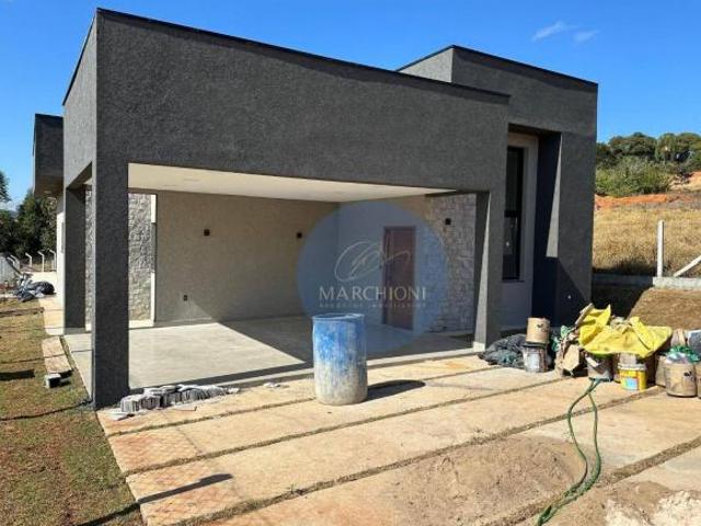 Casa de campo em condomínio Fechado de Pinhalzinho!