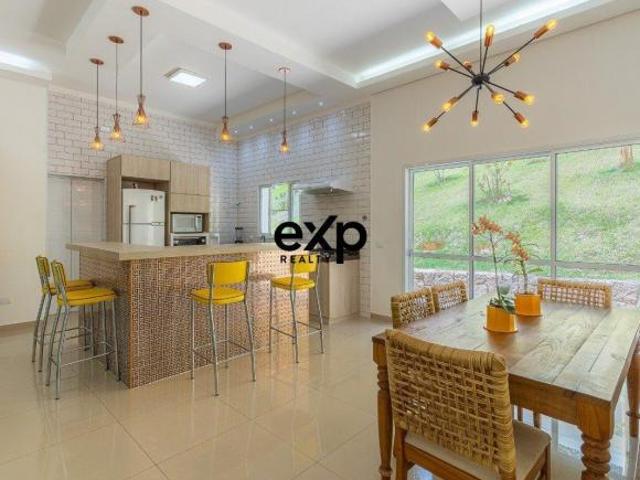 Casa de Campo Térrea à Venda no Condomínio Vale da Santa Fé Vinhedo | 1.736 m² de Terreno | Vista