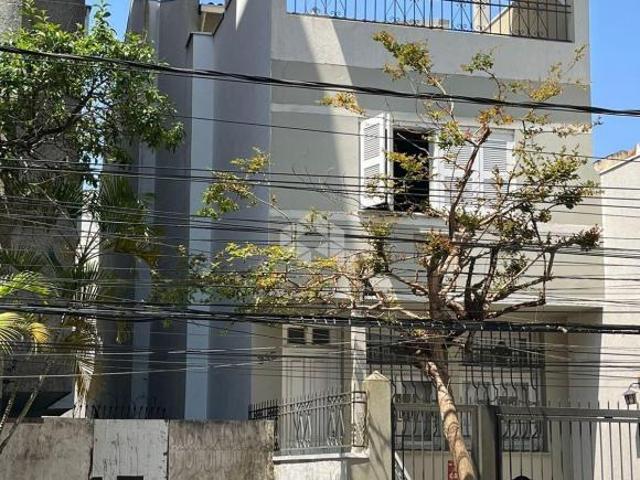 Casa à venda 3 quartos 1 suíte 2 vagas no Centro Histórico