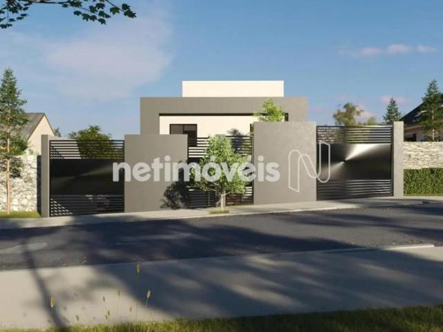 Casa de com 03 suites à venda no Adeodato