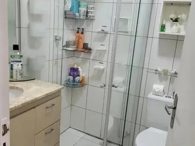 Casa de condomínio com 2 quartos 2 vagas coberta