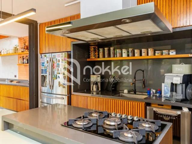 Casa de condomínio com 476 m², 4 quartos sendo 4 suítes à venda no bairro Jardim Cordeiro