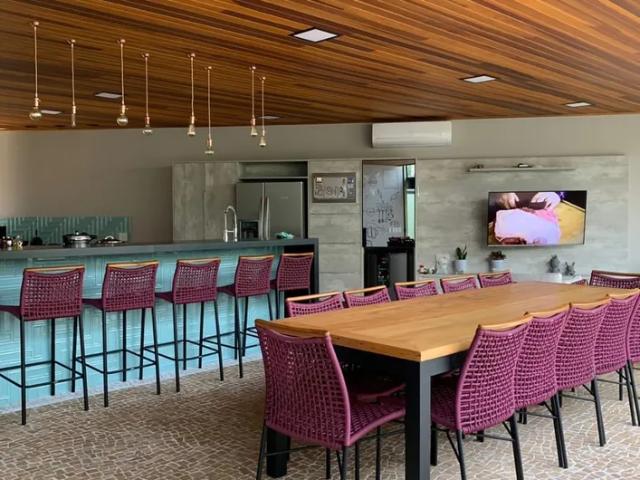 Casa de condomínio para venda tem 470 metros quadrados com 3 quartos em Paulínia SP