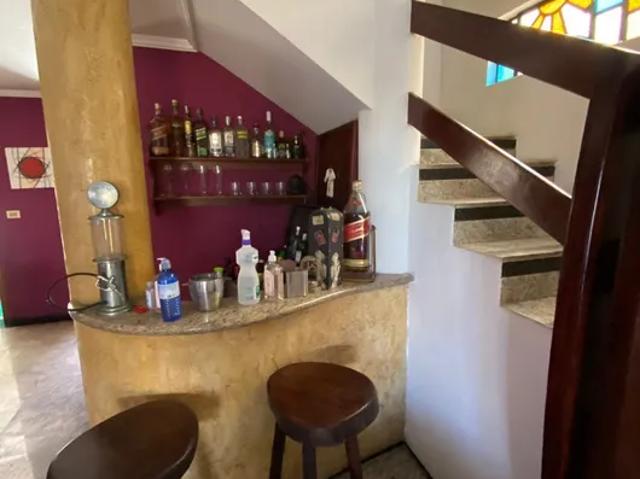 Casa de condomínio para venda com 180 m² com 3 suítes